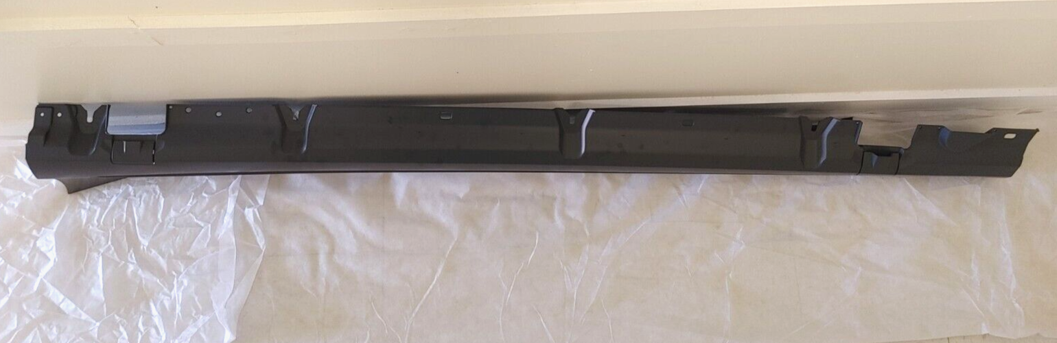 New Genuine OEM Mercedes-Benz 2017-23 C-Class Rocker Panel Guard ...
