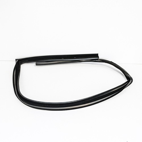 BMW 3 E36 FRONT LEFT DOOR WINDOW RUBBER SEAL 51328213981 1999 92-94 NO ...