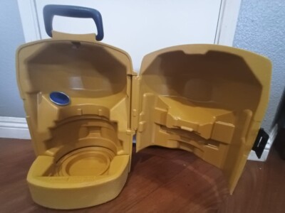 Vintage Coleman Lantern Clamshell Hard Plastic Carry Case Yellow ( READ ...