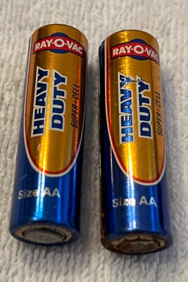 VINTAGE RAY O VAC AA BATTERIES RAYOVAC HEAVY DUTY RETRO OLD | eBay