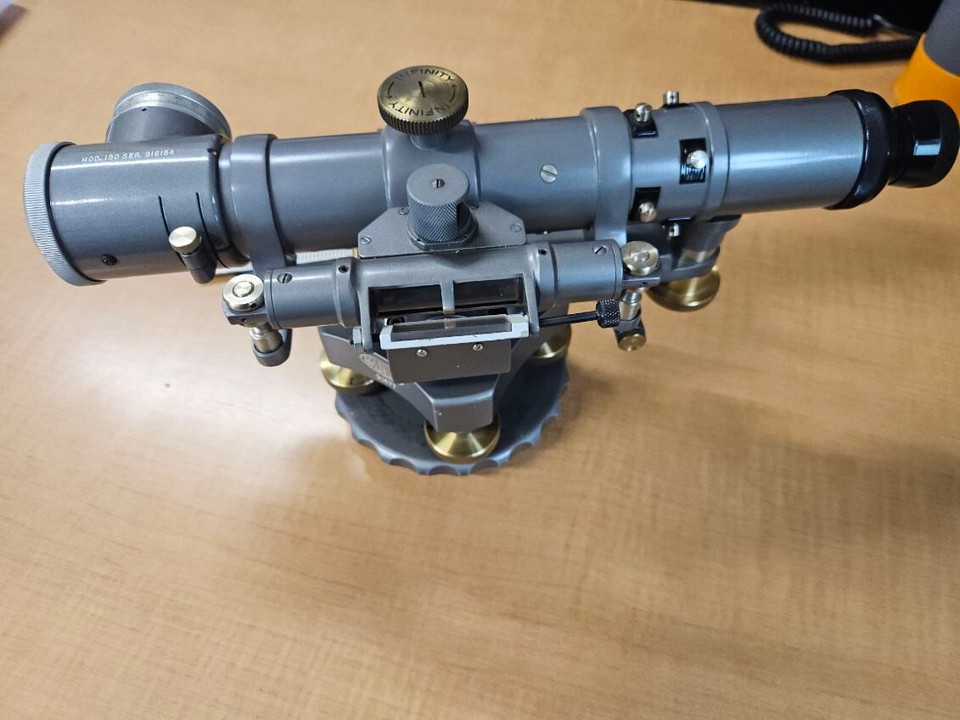 Brunson 545-1, Serial Number: 91477 Precise Level with Micrometer AND ...