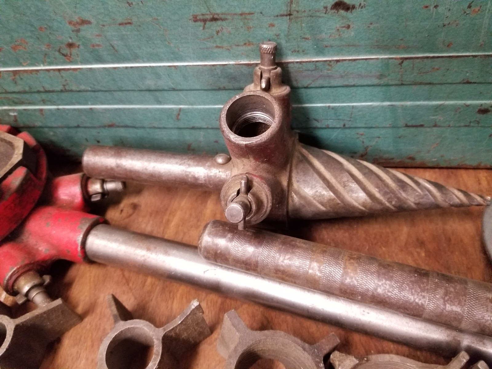 Lot of Vintage Pipe Threading Tools with Toolbox | eBay