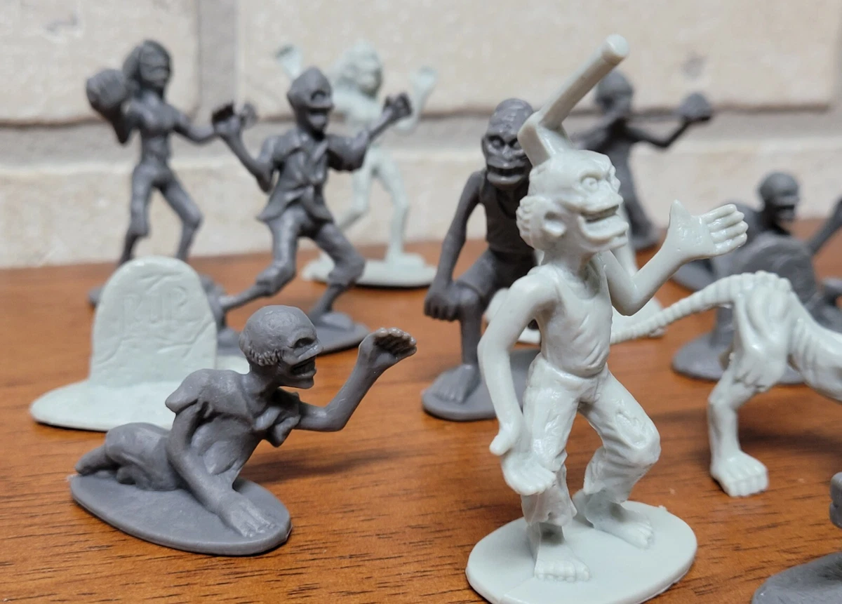 Plastic Toy Zombie Men