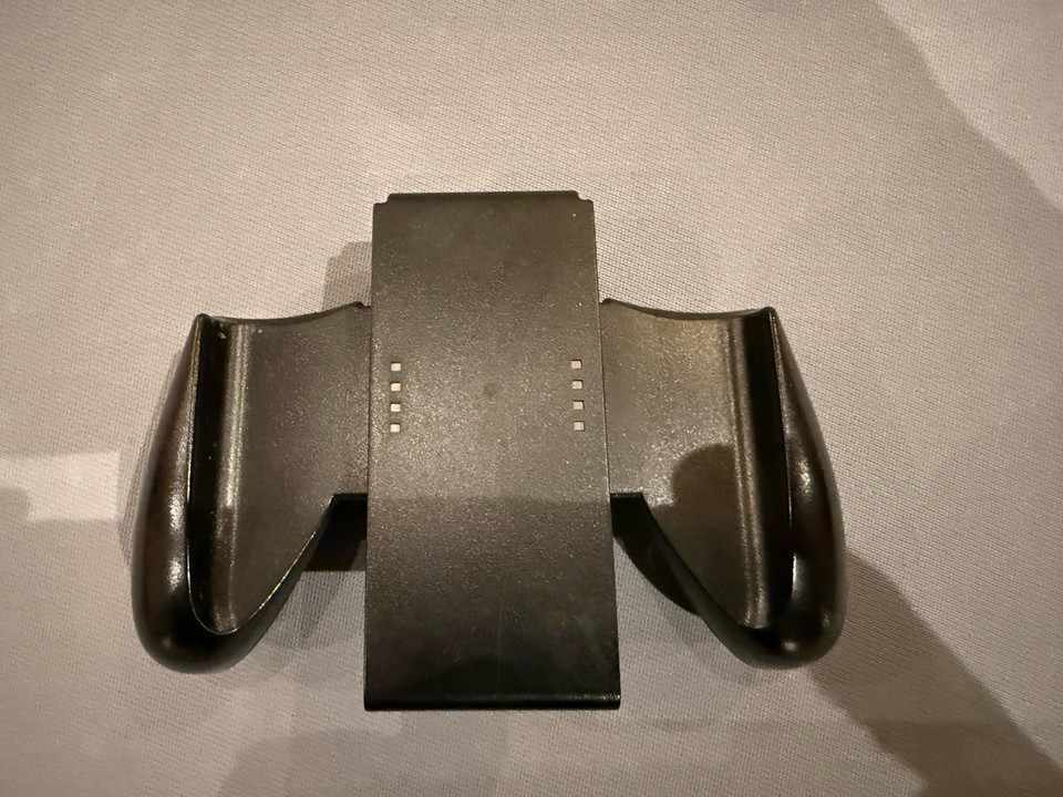 Genuine Nintendo Switch Joy-Cons (2) & 4 Joy-Con Charger | eBay UK