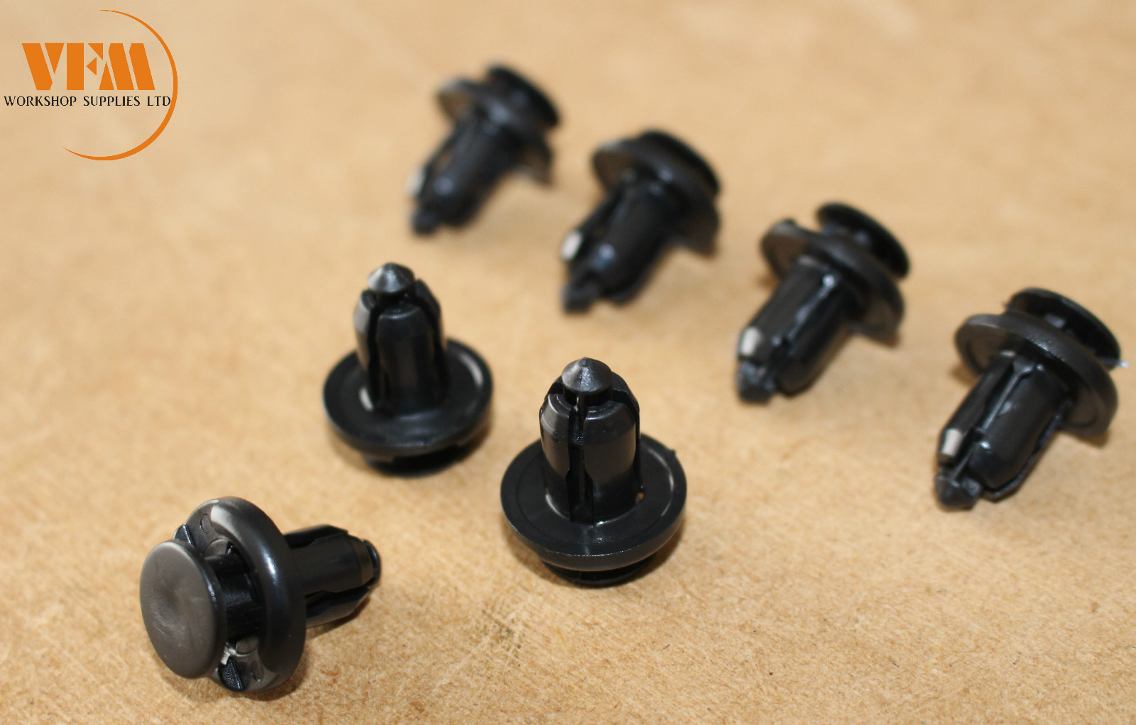 Car Body Trim Clips Panel Door Rivet Ford Renault Audi VW Merc Volvo ...