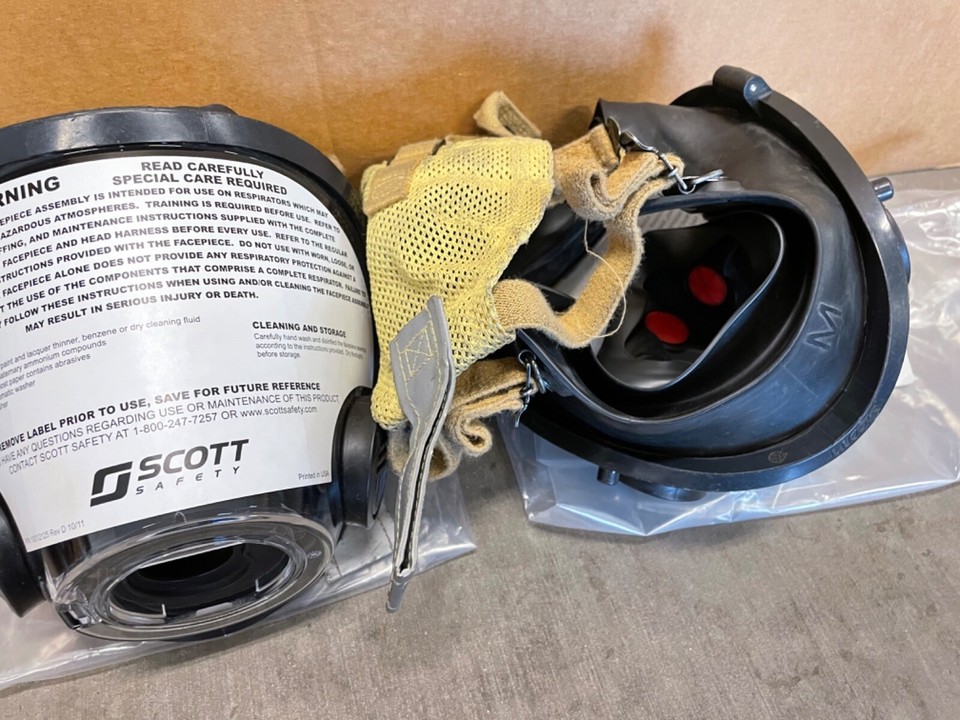 Refurbished Scott AV3000 HT Firefighter SCBA Mask 5pt KevlarHeadnet ...