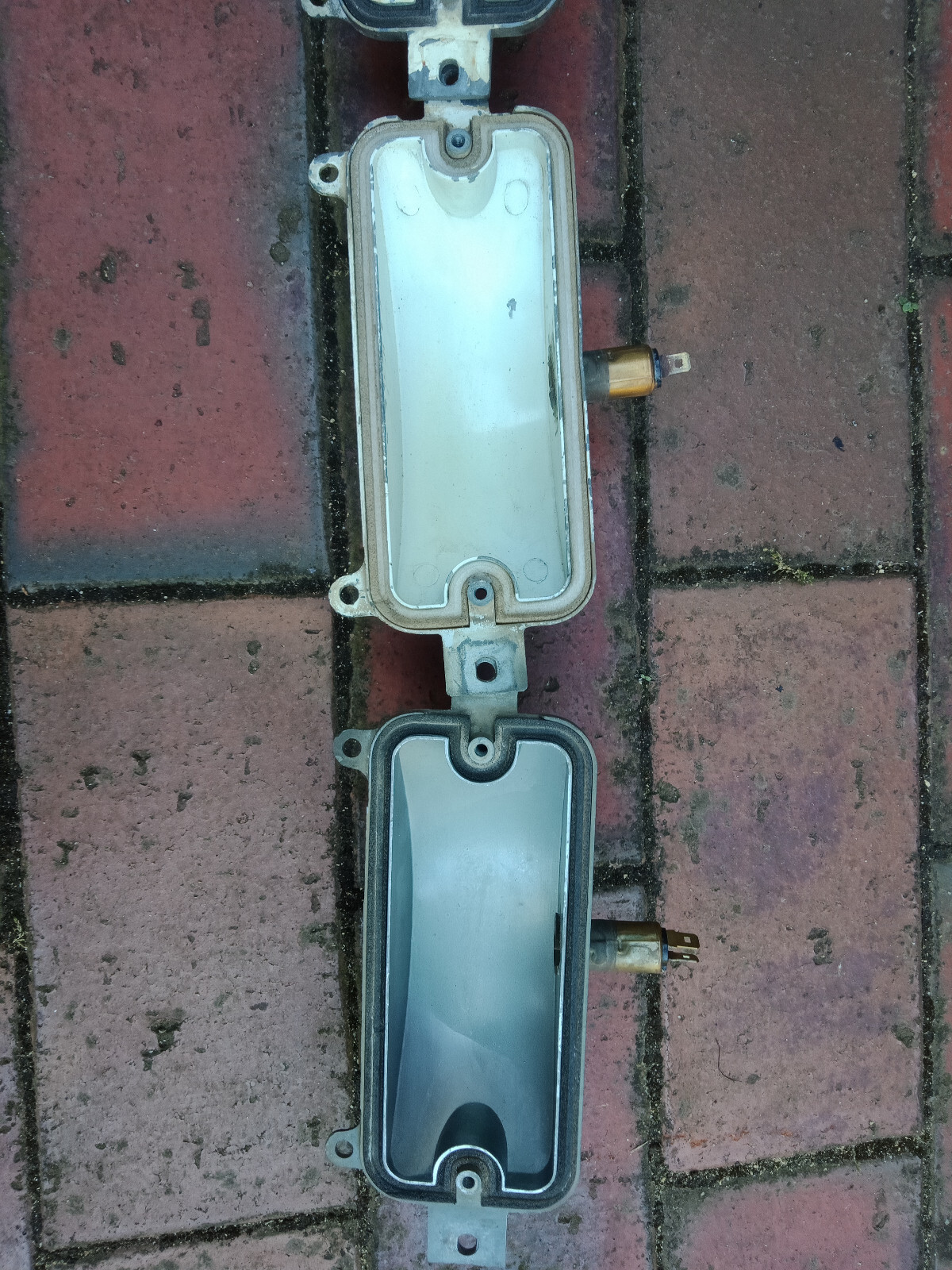 HOLDEN HQ TAIL LIGHTS SET X 4 OFF REAR BUMPER SEDAN monaro COUPE USED ...