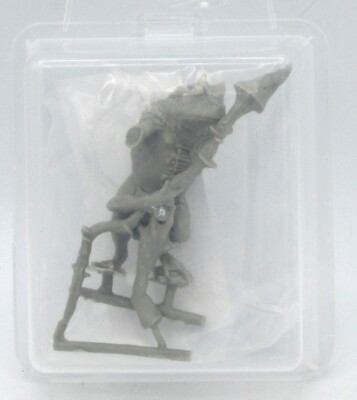 Ouroboros F01 Hypno [54mm] (Fey) Frog Mage Frogman Shaman Druid Hero ...