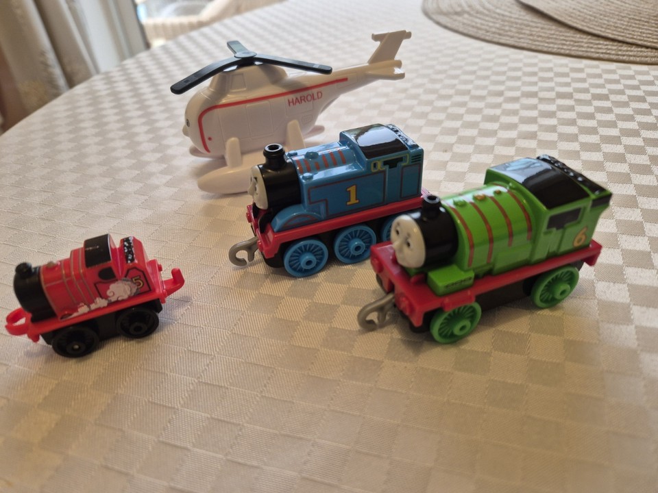 Thomas & Friends Trackmaster Sodor Super Station Train Set and ...