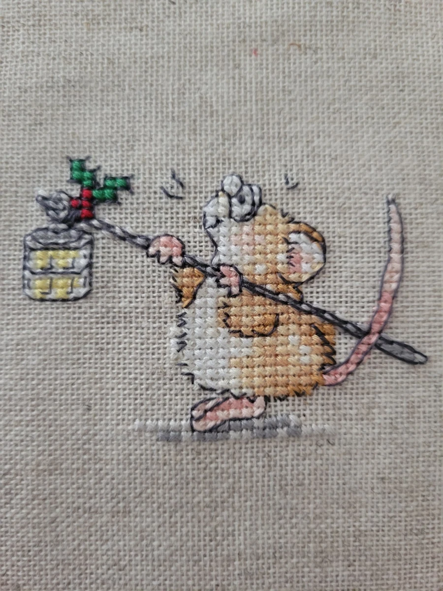 Christmas Mouse Cross Stitch Pattern