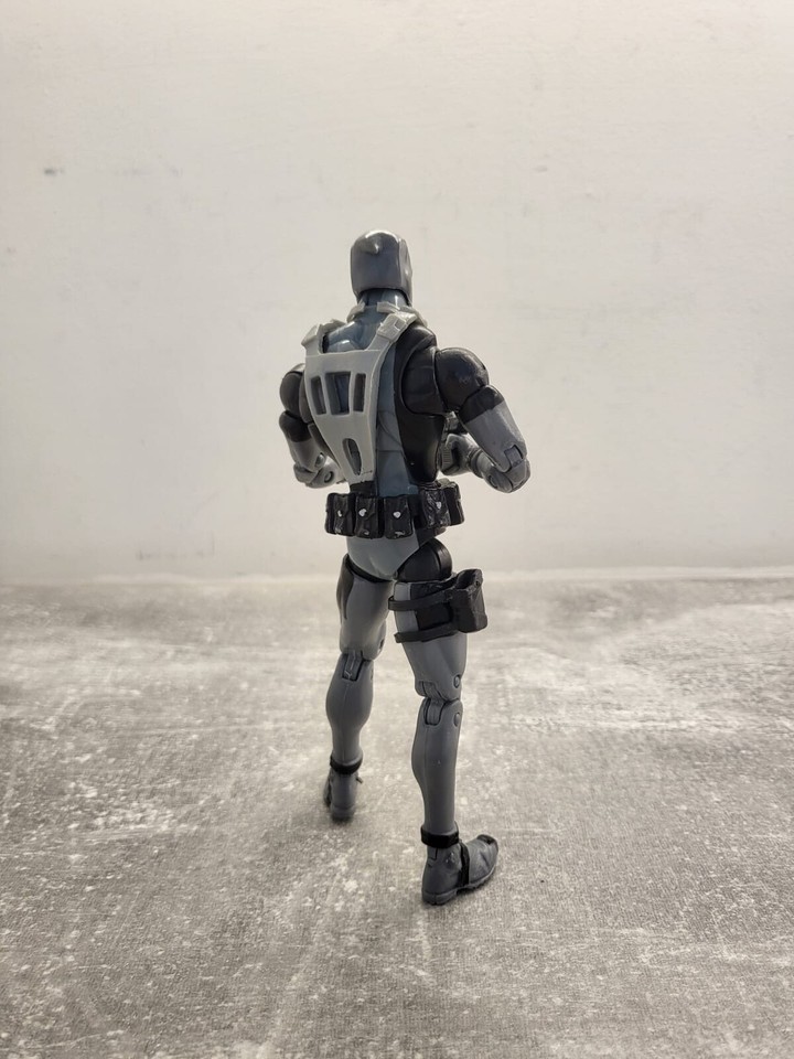 Only One Available! Grey Deadpool Marvel Legends Epic Heroes Action ...