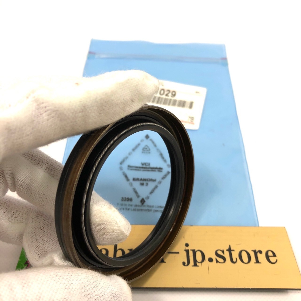 Toyota Genuine 90080-31029 SEAL OIL For Manual Transmission Extension ...