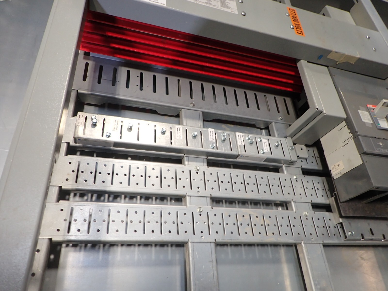 ABB Reliagear Next 800 amp Panelboard 480v 3 Phase INDOOR Main Breaker ...