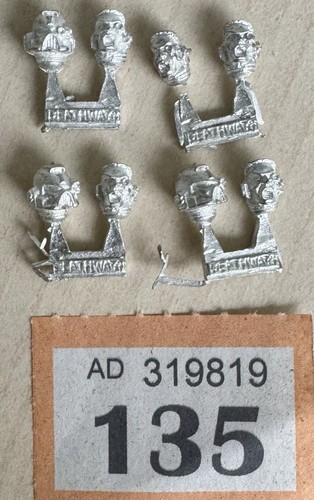 Pezzi di ricambio Space Marine Space Marine Deathwatch Heads in metallo ...