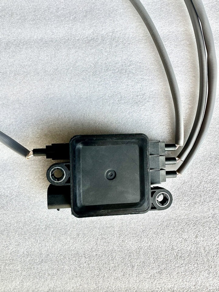 Exhaust Gas Temperature Sensor 4384563 For Cummins International ISX ...