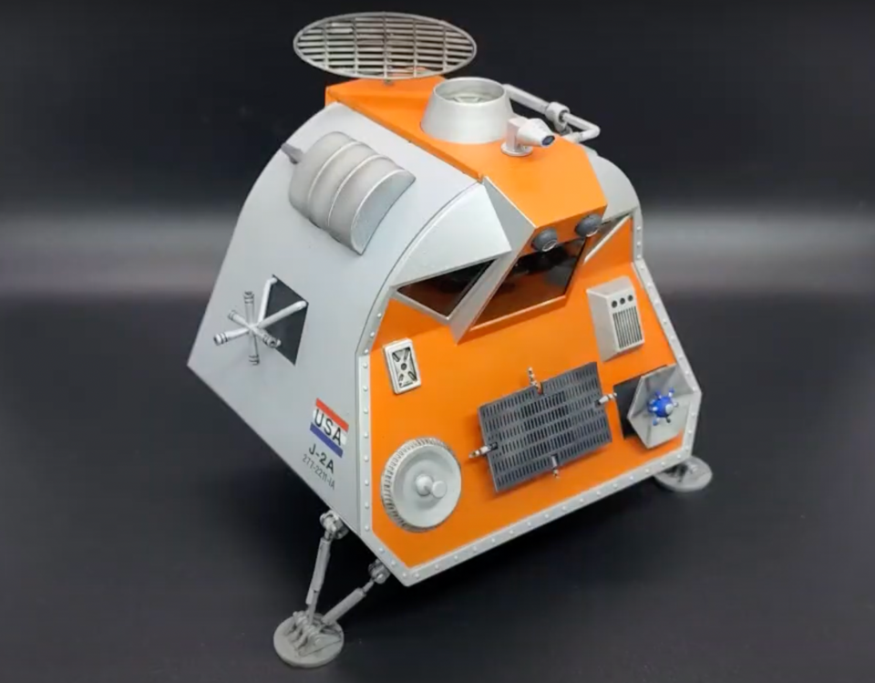 Built model Lost in Space - Space Pod 1/24- preorder | eBay