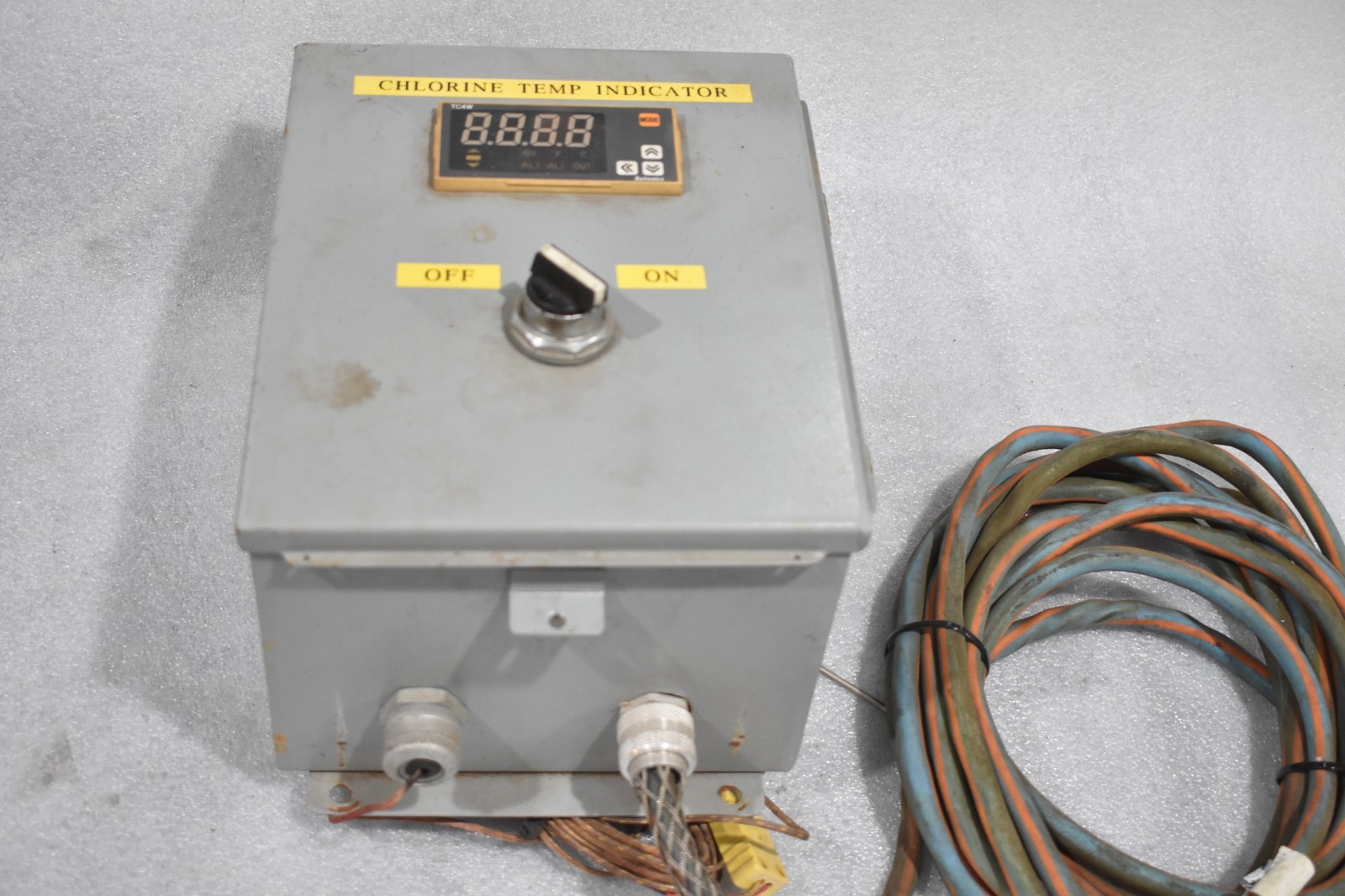 HUBBELL BN4100806CHWW, AUTONICS TC4W PROCESS CONTROLLER, CHLORINE TEMP ...