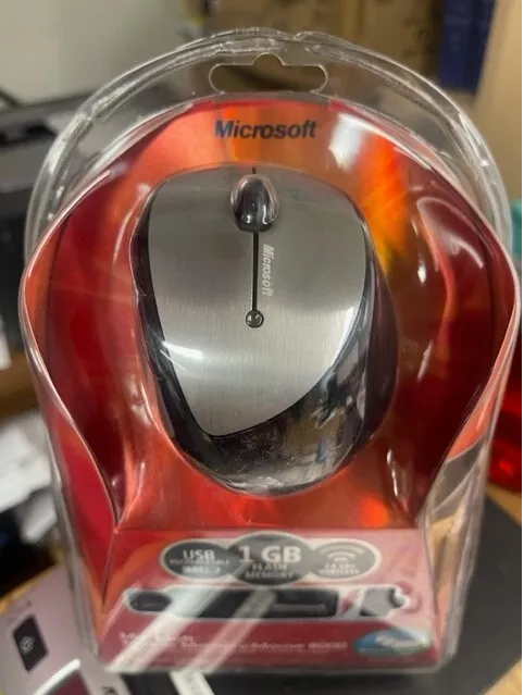 NEW SEAL Microsoft Mobile Memory Mouse 8000 W/Magnifier & 4-Way Scroll ...