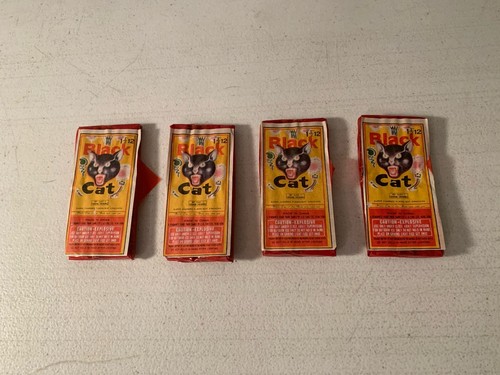 LOT OF 4 Black Cat Brand ☆ Firecracker Label ☆ L@@K Vintage advertising ...