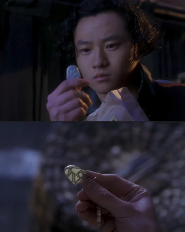 Doctor Who 800-TREKKER TARDIS Key Replica Prop 1996 Paul McGann Doctor ...