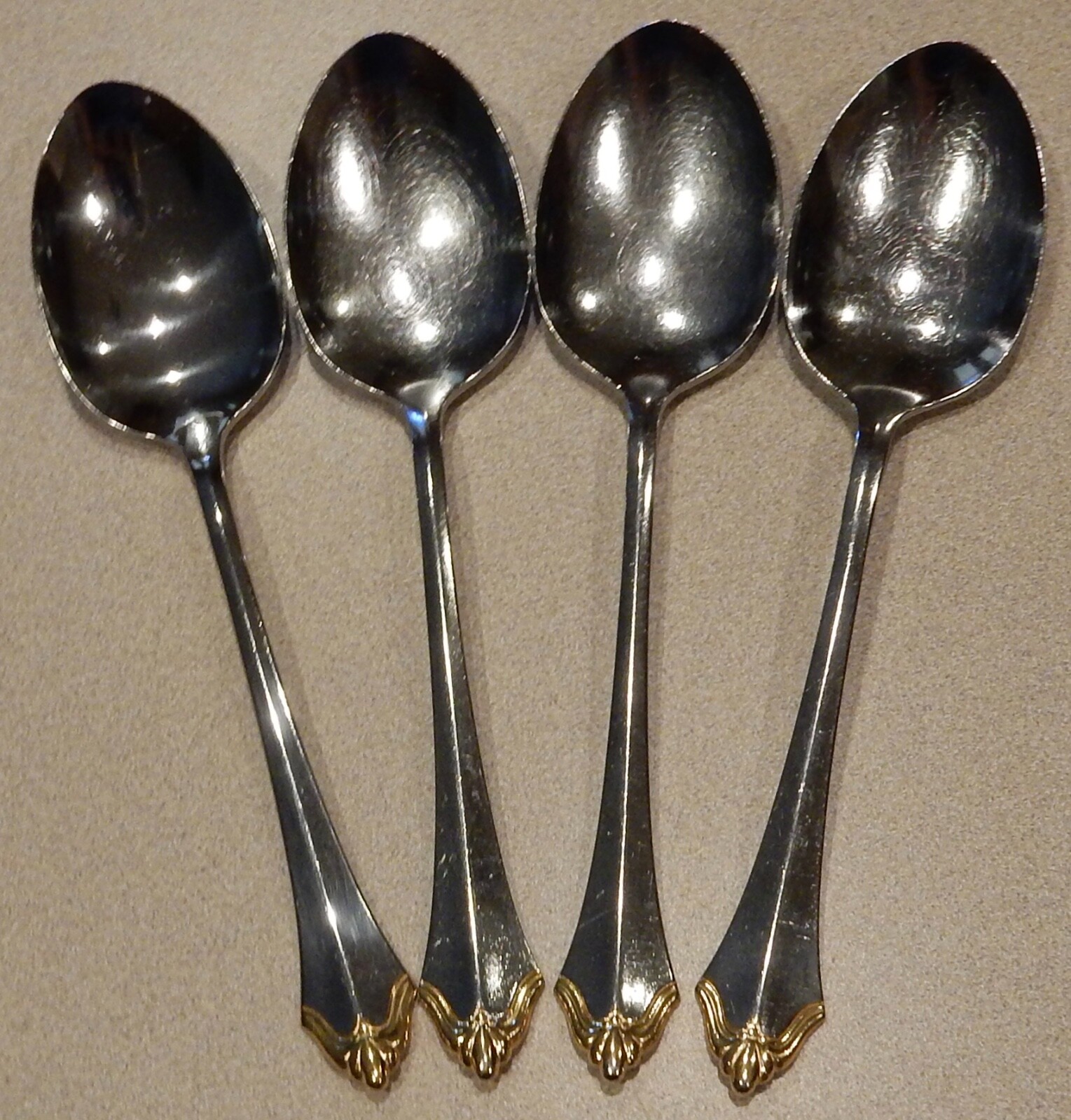 4 Community by Oneida GOLDEN KENWOOD Stainless Flatware Place Table ...