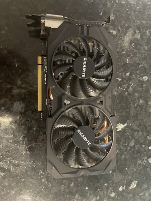 GIGABYTE AMD Radeon R9 380 4GB GDDR5 Graphics Card (GVR938G1GAMING4GD ...