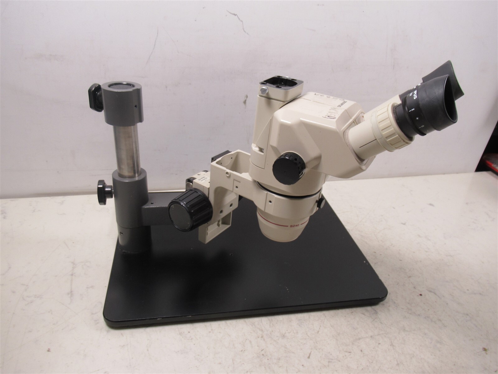 Olympus SZ40 Stereo Zoom Microscope w/ SZ-STB1 & SZ-STL & SZ-STLA | eBay