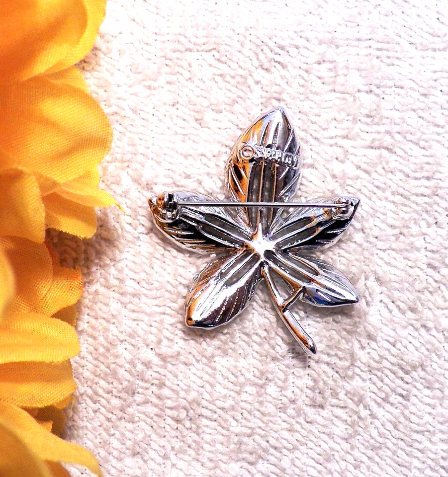 CLASSIC PIN BROOCH LEAF PETAL NATURE FOREST TREE SHRUB SARAH COV SILVER ...