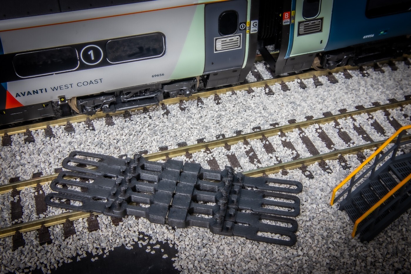Hunt Magnetic Couplings ELITE - Set To Fit Hornby Pendolino Class 390 Coaches (5 | eBay