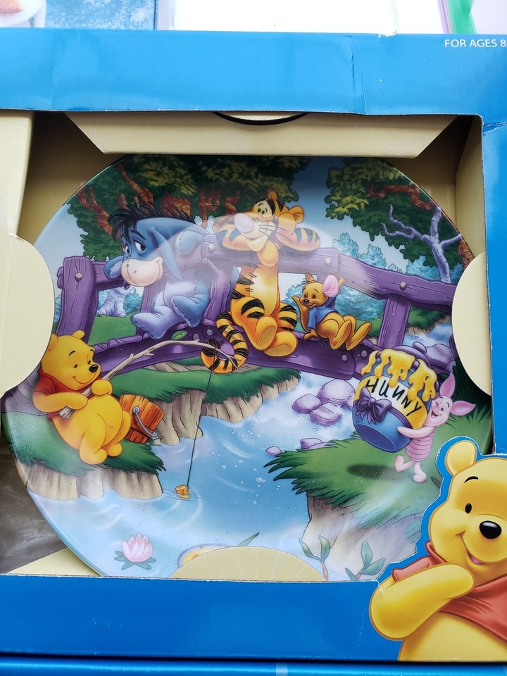 NEW Disney Winnie the Pooh and Friends Collectors Plate Spring Summer ...