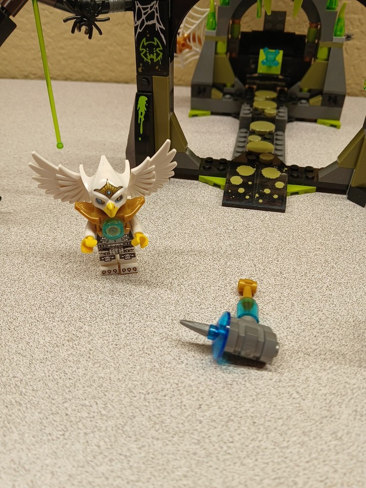 LEGO LEGENDS OF CHIMA Spinlyn's Cavern 70133 Few Missing Pieces No Box ...