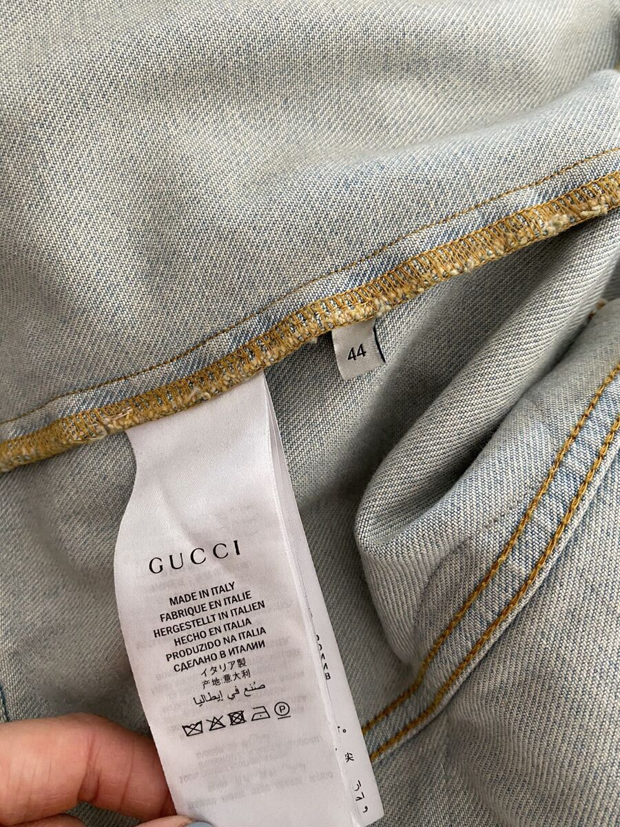 Gucci Embroidered Tiger Cropped Denim Jacket Light Blue Size Gucci Embroidered Tiger Cropped Denim Jacket Light Blue Size