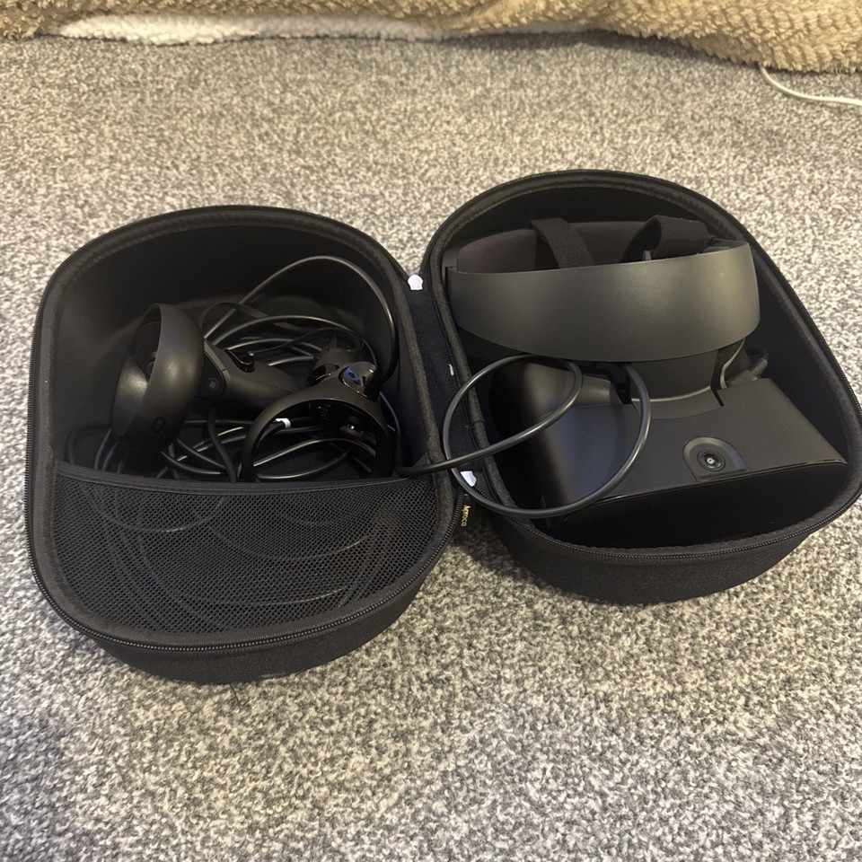 #055 Lenovo Oculus Virtual Reality Headset With Controllers | eBay UK