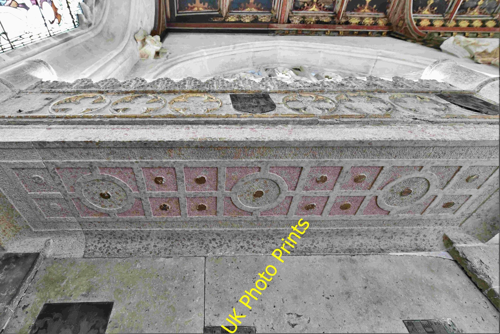 Photo A3 Bromham, St. Nicholas Church: Sir Edward Baynton monument with ...