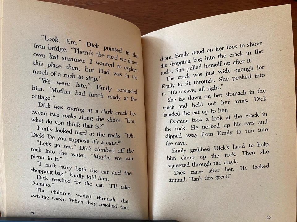 3 Books by Ruth Chew, Mostly Magic, The Hidden Cave, Summer Magic, GUC ...