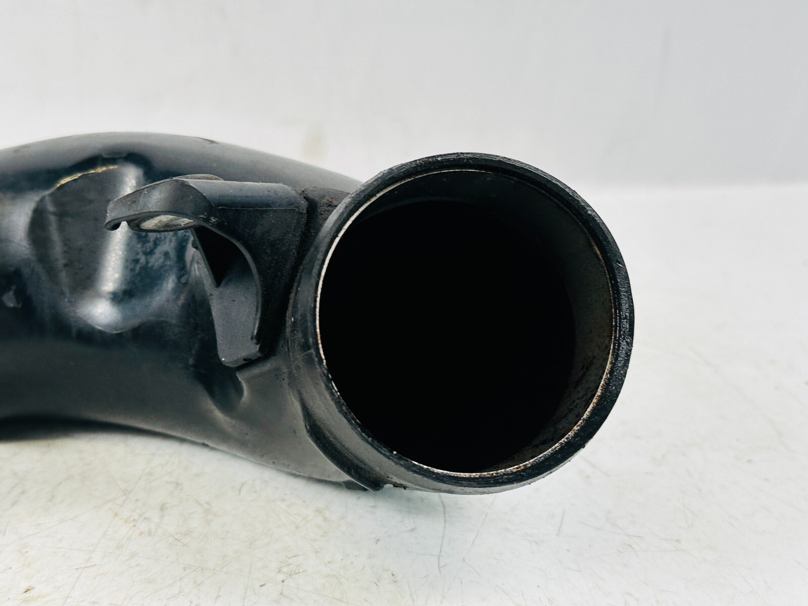 2011 BMW X5 Engine Air Intake Tube Pipe Duct Hose 13717583715 for sale ...