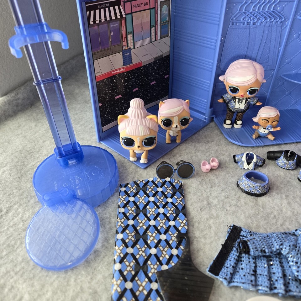 LOL Amazing Surprise Playset Uptown Girl Downtown BB Dolls Accessories ...