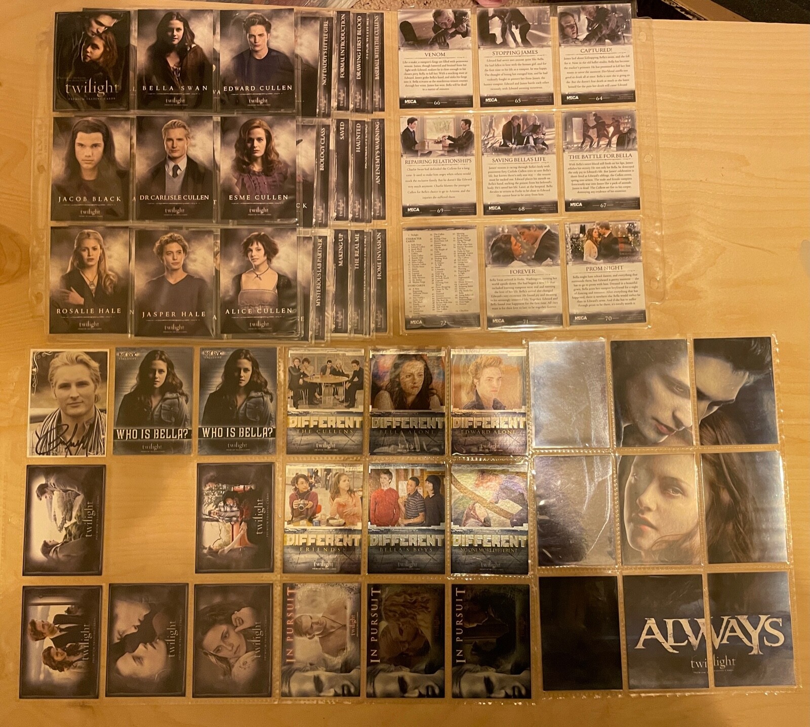 Twilight Collector Binder and NECA Trading Card Sets (Lot of 484 cards ...
