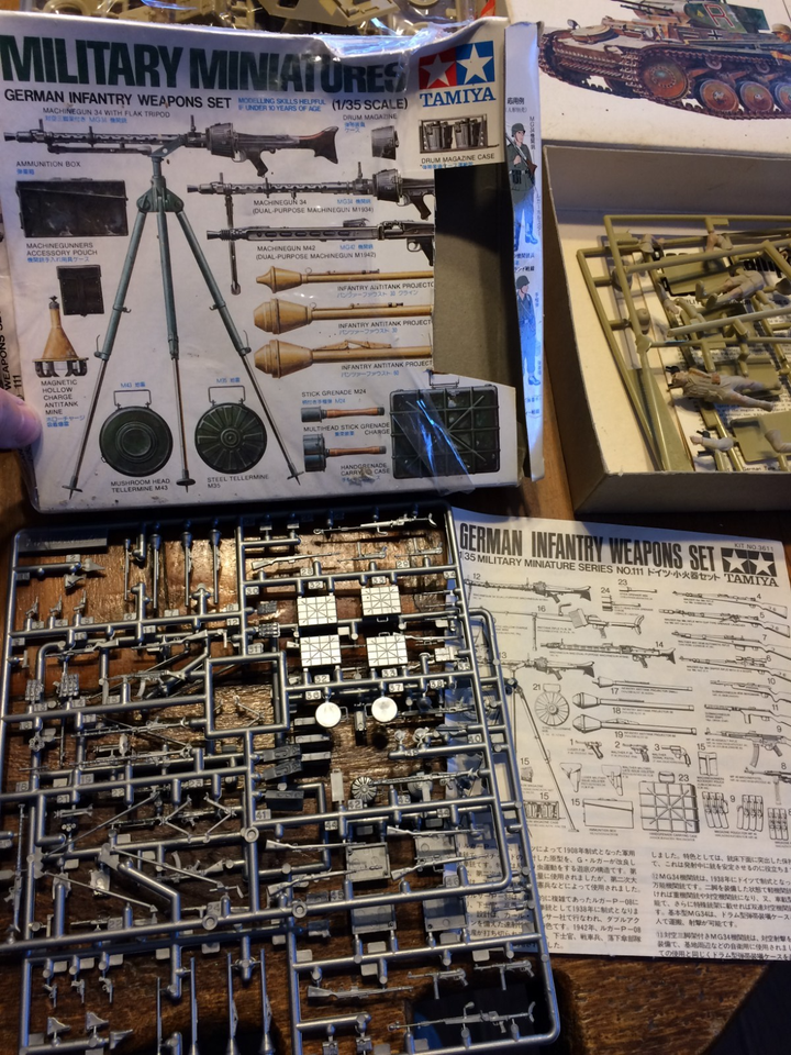 Lot of 5 Tamiya Military Models,Tanks,Jeep,Guns,Soldiers,Unbuilt W/O ...