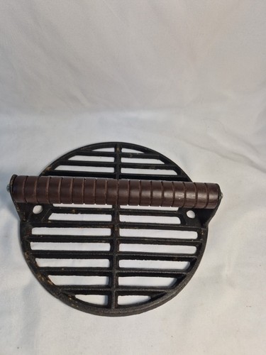 Vtg Cast Iron Slotted Steak Burger Press Sear W/Wooden Handle 7.5 ...