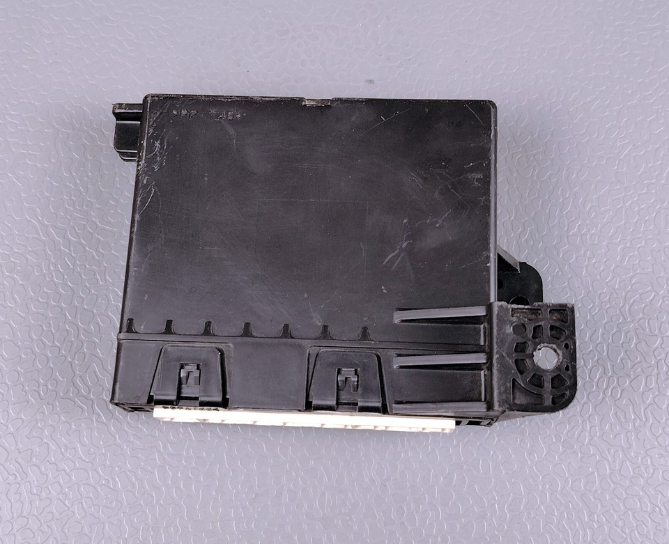 2006-2009 Toyota RAV4 AC Amplifier Climate Control Computer Module ...
