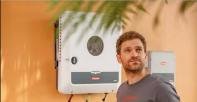 Fronius 8.0kW GEN24 PLUS SYMO Hybrid Three Phase Solar Inverter Dual ...