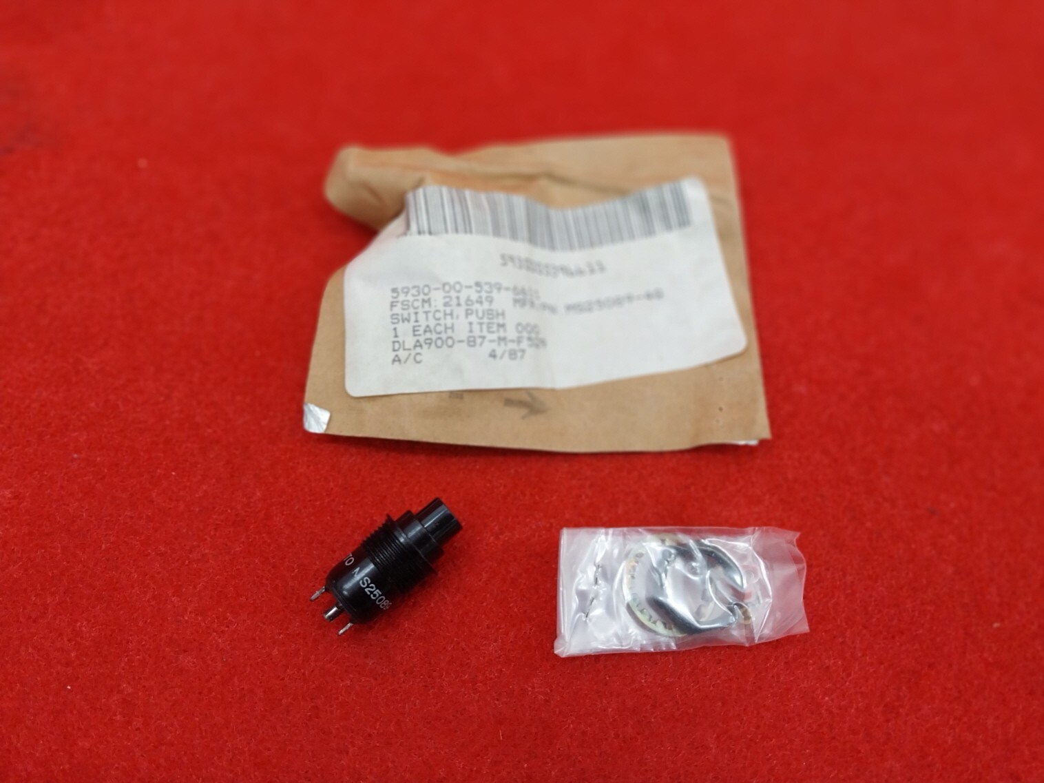 OTTO P1-72422 MS25089-4G PUSH SWITCH 115VAC OR 28VDC 10 AMP ON-OFF for ...