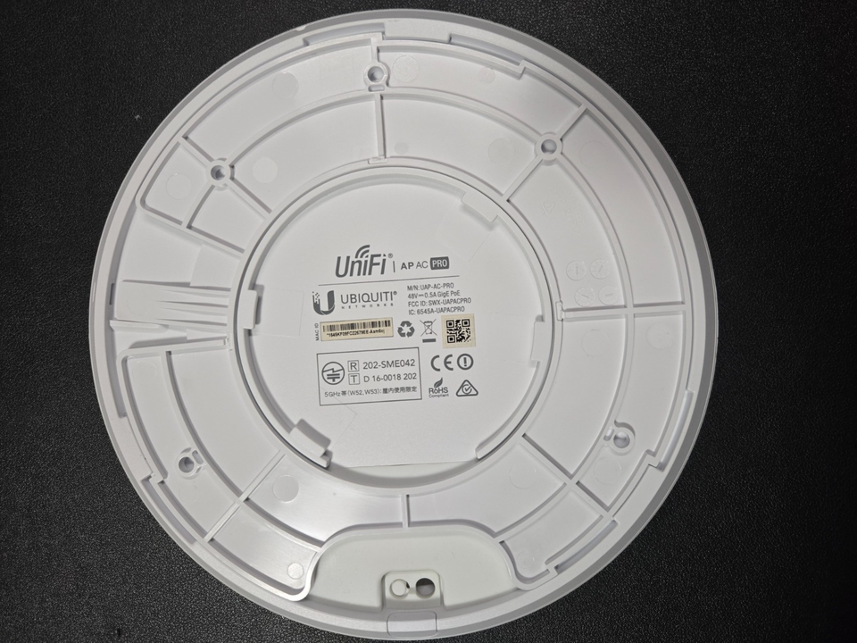Ubiquiti Unifi AP AC PRO (UAP-AC-PRO) 802.11ac Wireless Access Point ...