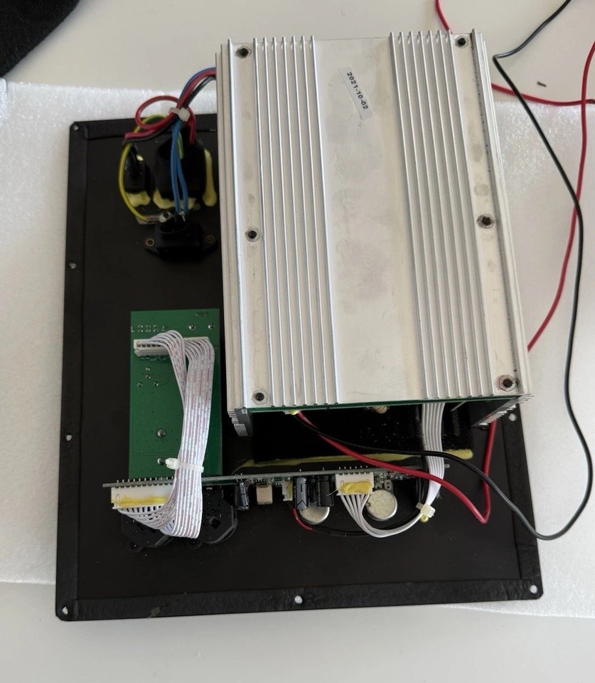 Sound Town Class-D Plate Amplifier for PA DJ Subwoofer, 700W RMS, w ...