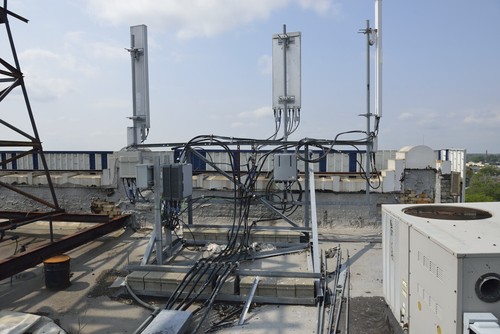 Cell Phone Wireless Antenna 4G Data Towers Cellular Site Transmitter ...