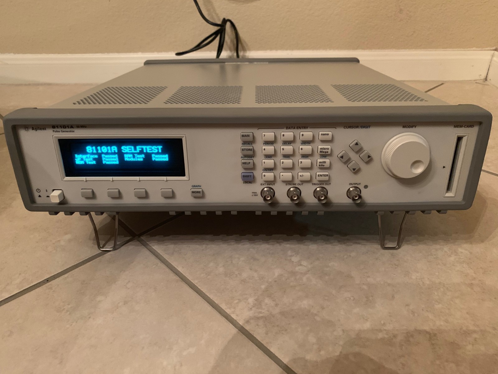 Agilent 81101A 50MHz Pulse Generator | eBay