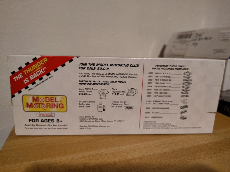 Aurora Model Motoring HO Curved Bleachers Kit MIB New UnPainted ...