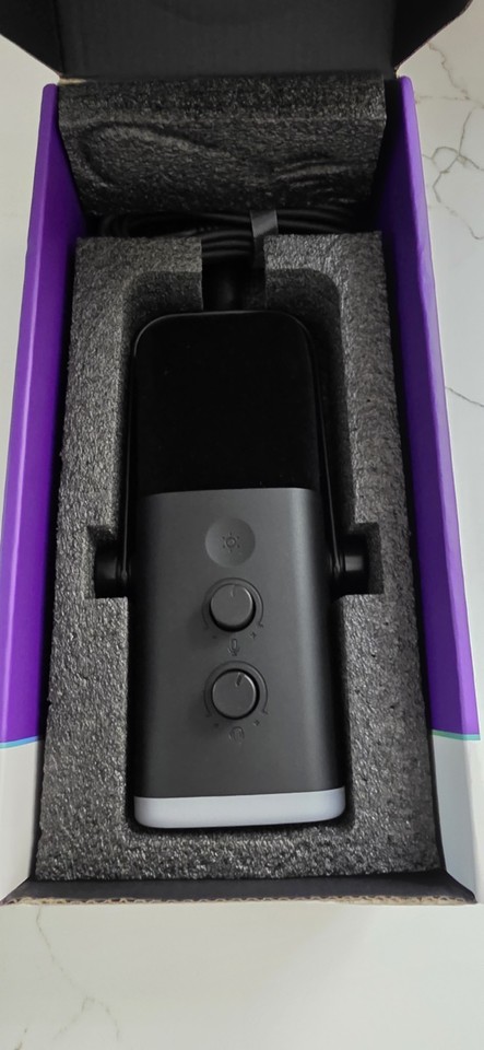 Fifine AM8 Dynamic Microphone 🎤 RGB Gaming, Streaming, Podcast, New ...