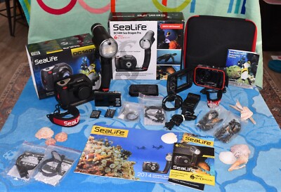 SeaLife DC 1400 Underwater Camera Kit - Includes Strobe, & many ...